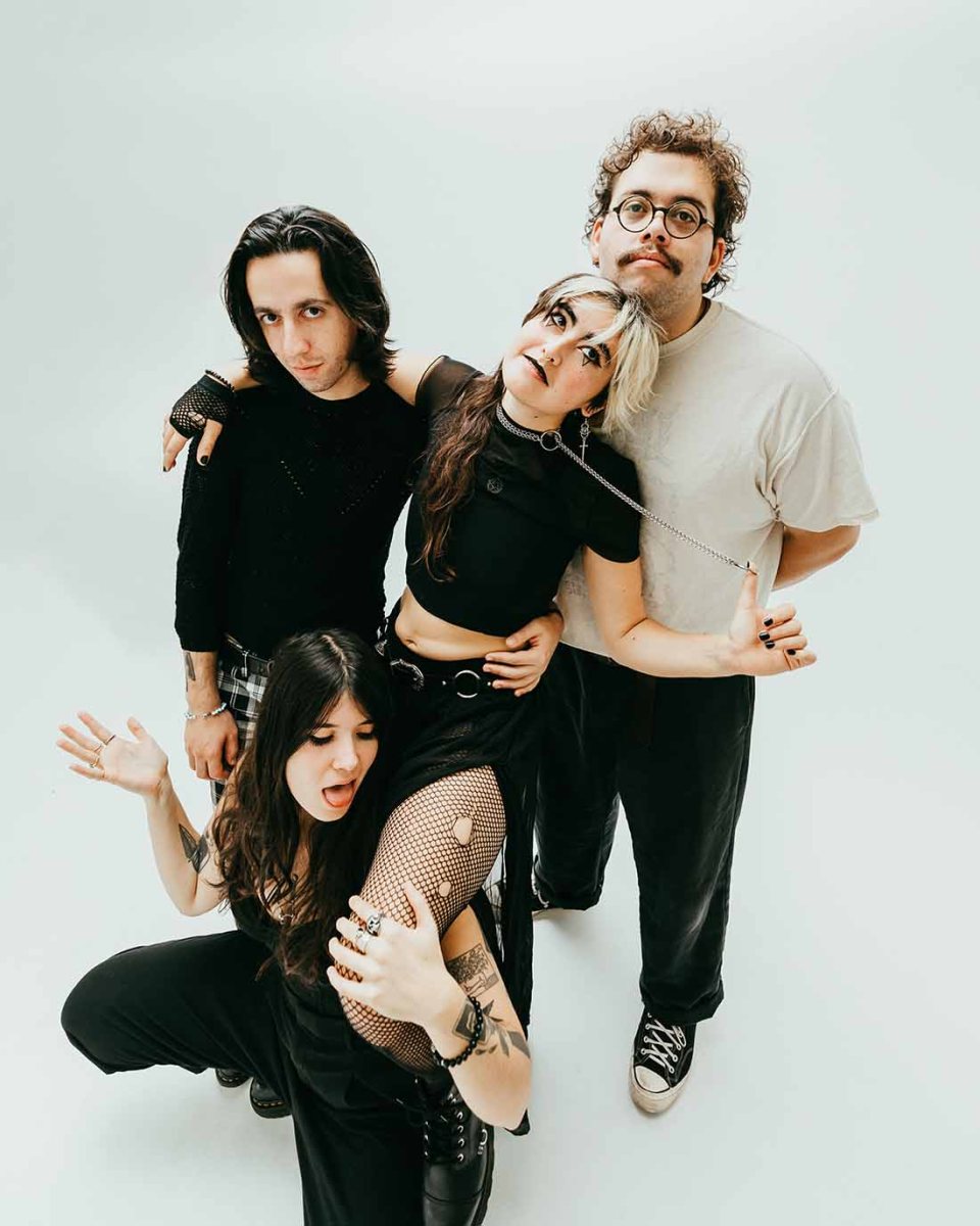 Destroy Boys llega con nuevo álbum: ‘Funeral Soundtrack #4’ | LINNE